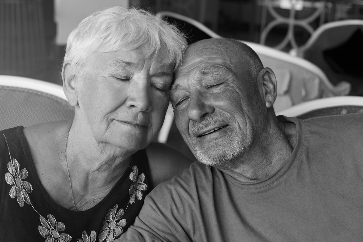 7 Warning Signs Your Elderly Parent Needs Help - Home Health Care Agency